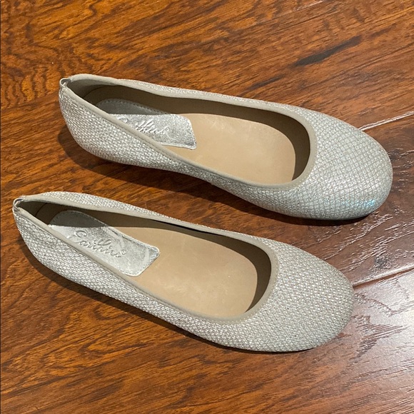 Earthies | Shoes | New Earthies Metallic Flats | Poshmark